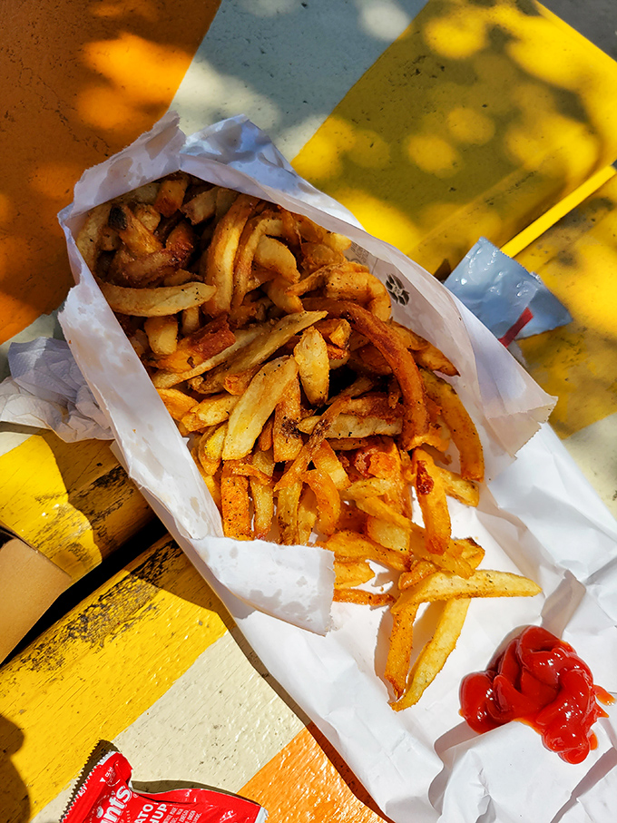 Golden, crispy fries that crackle with each bite. The perfect supporting actor to the hot dog's starring role in this delicious production.