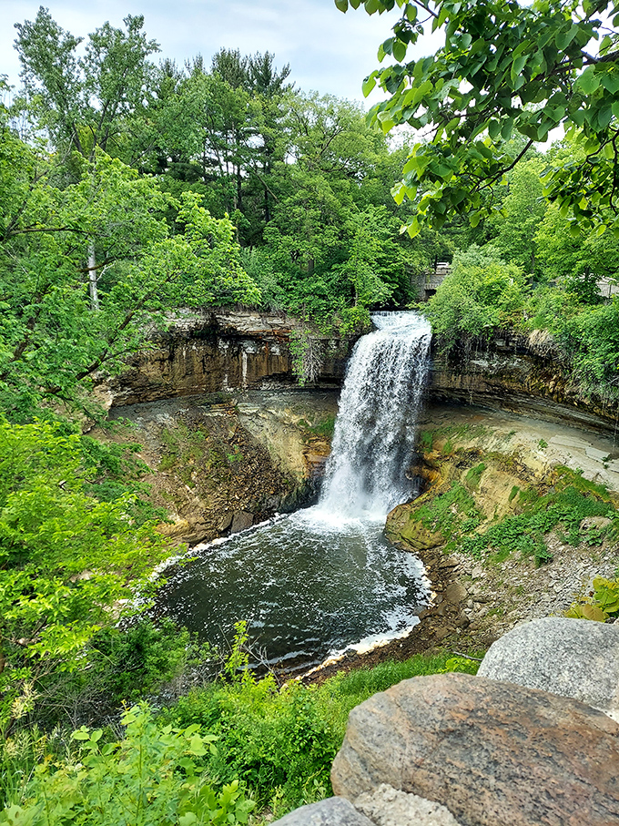 The main attraction doesn't disappoint. Minnehaha Falls cascades 53 feet, creating nature's version of surround sound.