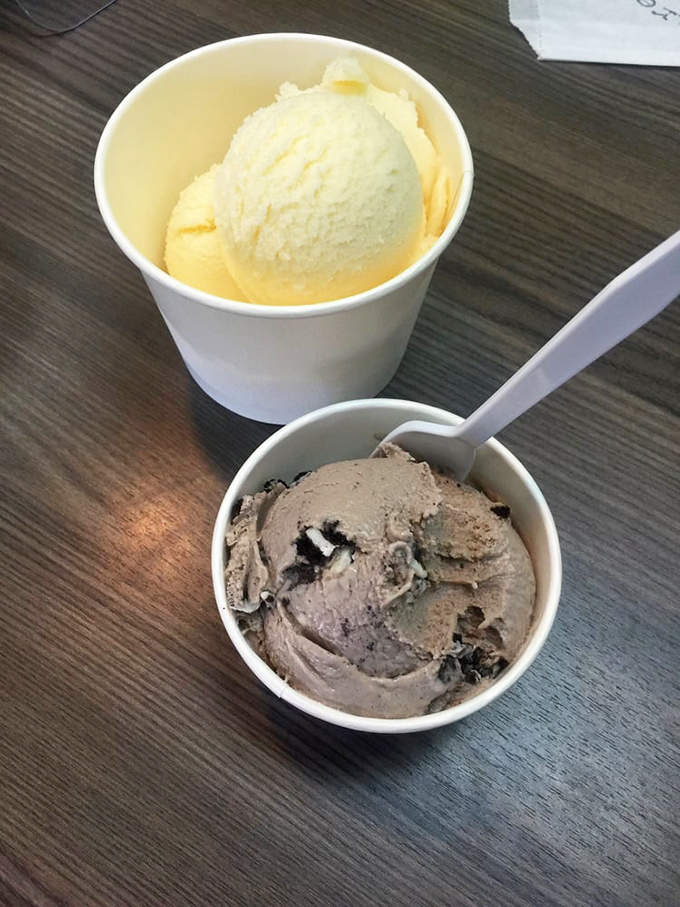 Vanilla and cookies & cream &ndash; the Fred Astaire and Ginger Rogers of the ice cream world. Elegant simplicity dancing with playful complexity.