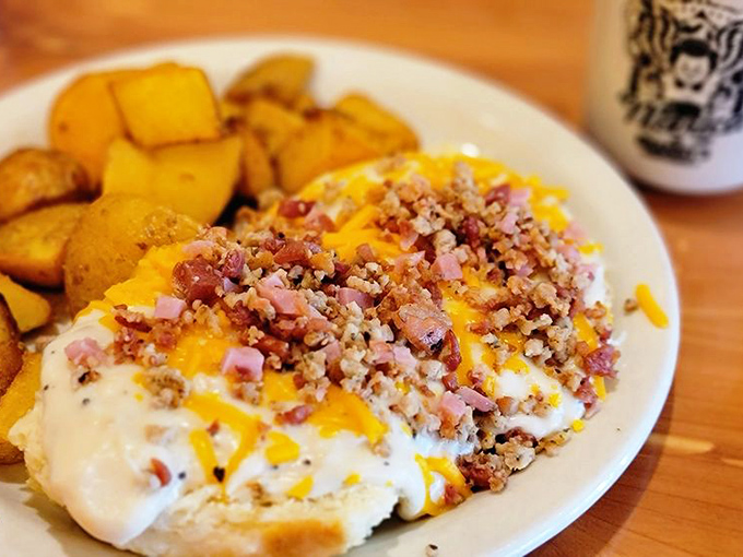 A skillet that answers the eternal question: "What if breakfast had its own Greatest Hits album?" Sausage, cheese, and potatoes play the lead singles.
