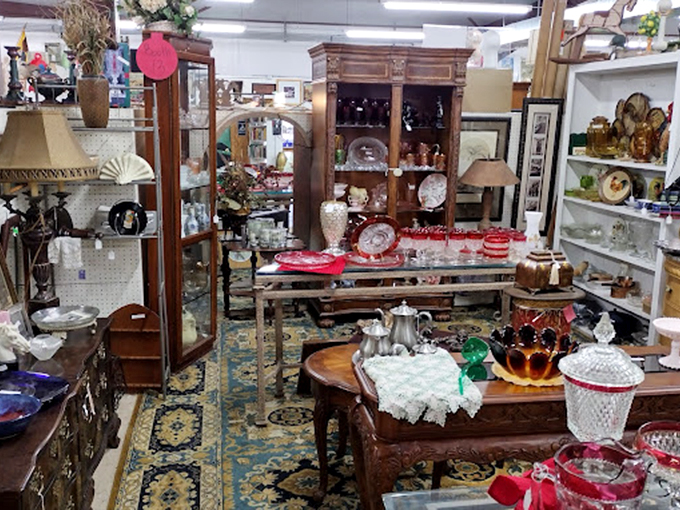 Crystal, china, and centuries of dining elegance. Imagine the dinner parties these pieces have witnessed&mdash;and the ones they could host in your home.