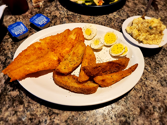 Not in a chicken mood? The hand-breaded fish with potato wedges and hard-boiled eggs offers a delicious detour from poultry paradise.