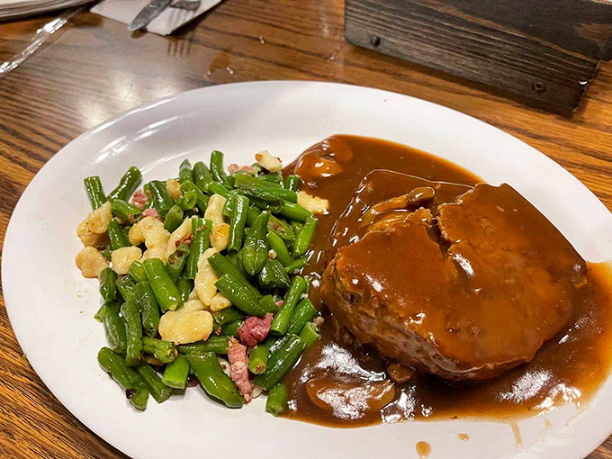 German cuisine understands that green beans are merely vehicles for bacon, and this plate is proof that they're right.