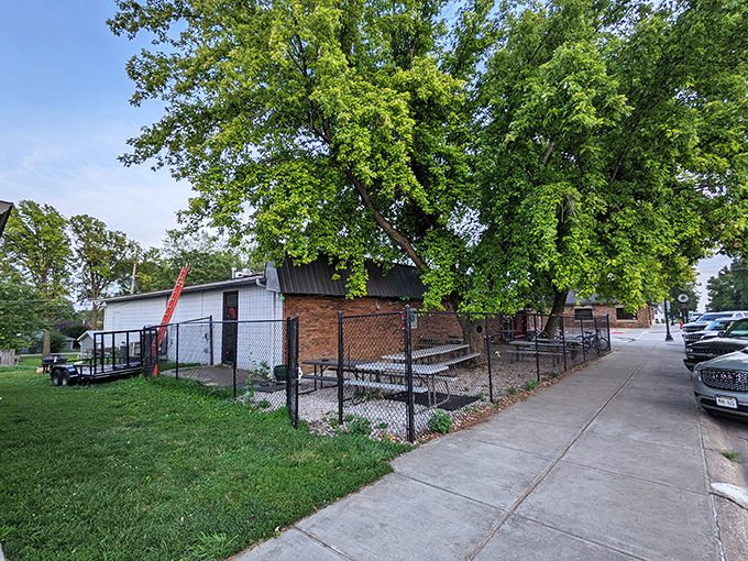 Plank Provisions: Modern, minimalist, and magical &ndash; where the simplicity of the space lets those ocean flavors take center stage.