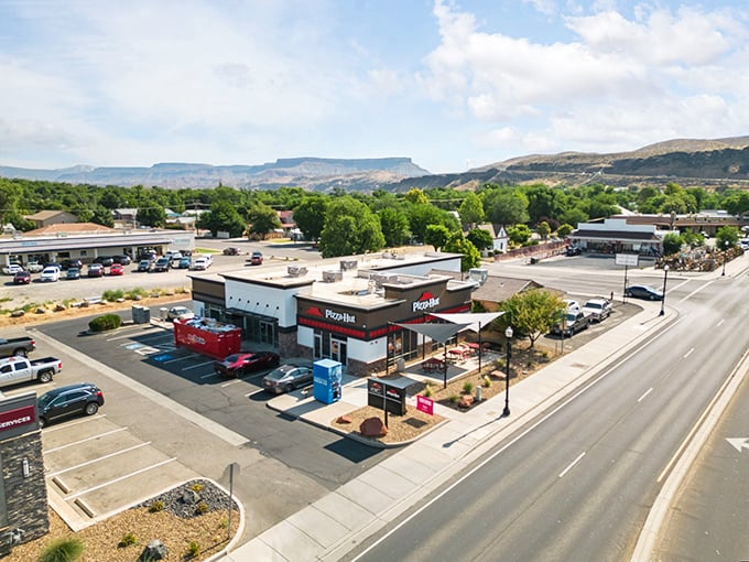 Desert mountains frame affordable living &ndash; Hurricane offers retirement with a view that doesn't require a CEO's pension.