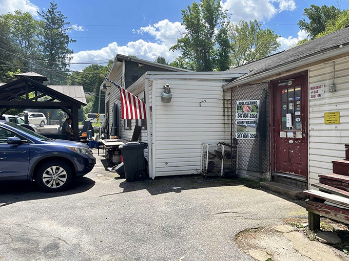 Jake's Grill looks like it might offer roof repairs, but the only thing getting fixed here is your craving for authentic barbecue.