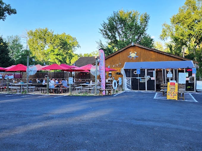 Lowry's rustic charm and outdoor seating create the perfect setting for chicken that doesn't play second fiddle to crabs.