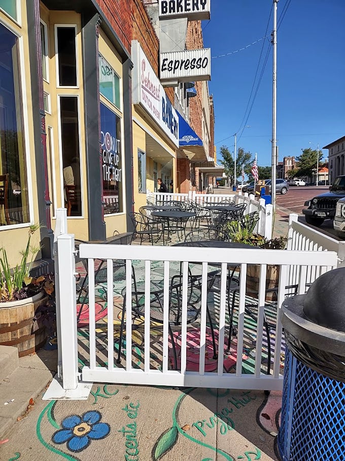 Sehnert's charming sidewalk seating invites you to enjoy your sandwich while watching small-town America unfold like a Norman Rockwell painting.