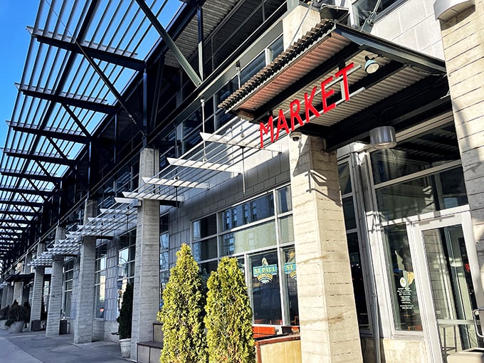 St. Paul Fish Company: Modern market vibes with old-school fish market soul. Where shopping for dinner becomes an adventure in flavor.