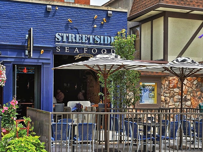 Streetside's brilliant blue exterior is like that perfectly tailored jacket – small in size but making a statement.