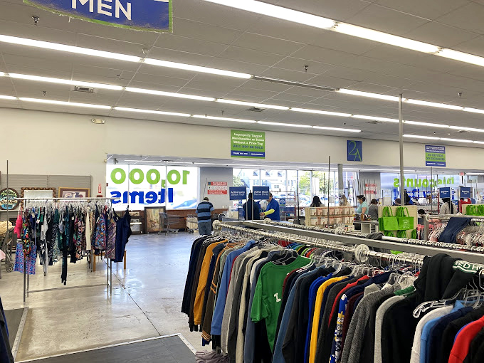 Inside 2nd Ave, rainbow-organized clothing racks stretch as far as the eye can see. Somewhere in there is your next outfit!