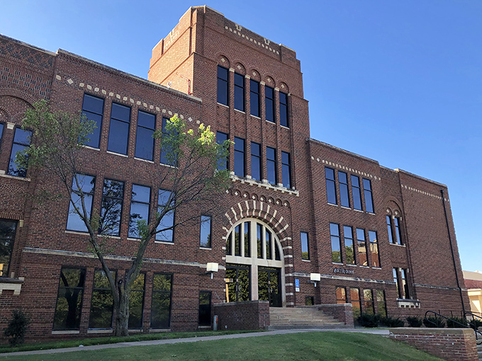 The wide streets of Alva offer breathing room for your retirement lifestyle and your budget &ndash; no financial gymnastics required!