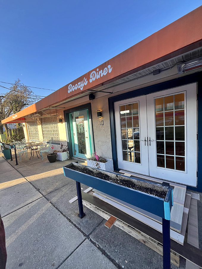 Those charming turquoise chairs aren't just for sitting—they're front-row seats to the breakfast show that locals can't stop applauding.