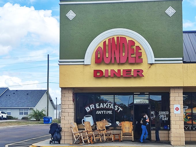 Those wooden rocking chairs aren't just for show &ndash; they're for the food coma that follows Dundee's legendary breakfast platters.