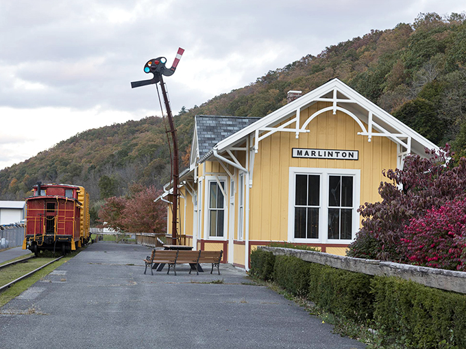 Marlinton: Where vintage railroad signals and mountain backdrops create the perfect small-town time capsule.