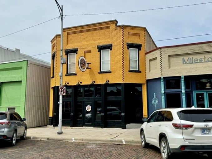 Historic charm meets hot dog perfection. Those black-framed windows are portals to Vienna beef paradise.