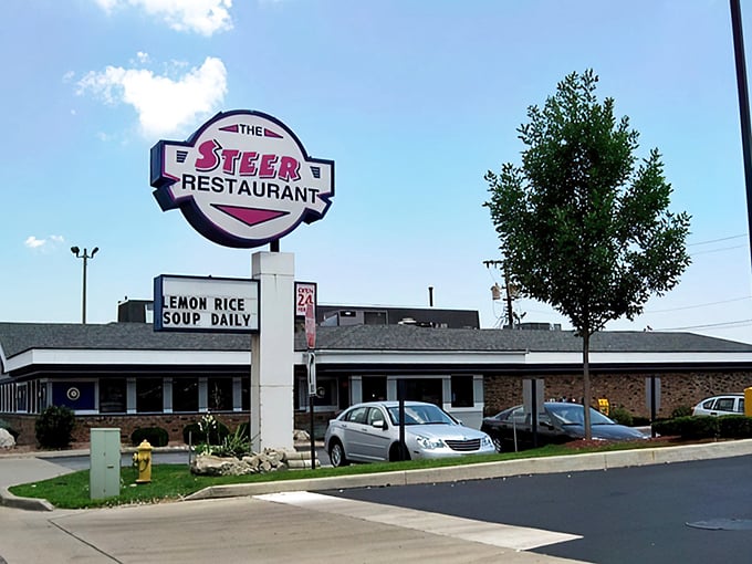 Purple Steer Restaurant (Highland): More than just an unusual name! This Highland institution proves that sometimes the best dining experiences come with quirky mascots.