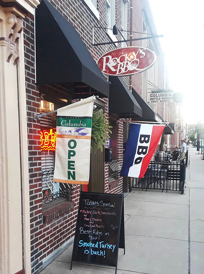 Simple pleasures done right. Rocky's picnic tables invite you to forget your manners and embrace the joyful mess that is proper rib-eating.
