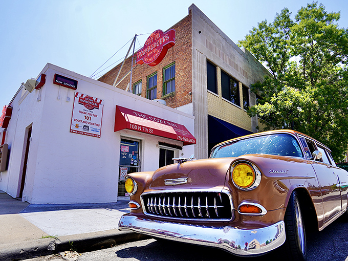 Classic cars and classic sliders&mdash;a perfect Kansas pairing. The Cozy Inn's timeless appeal draws burger lovers from miles around.
