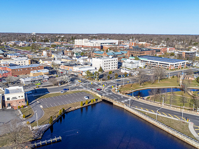 Toms River: Where river meets community spirit. The kind of place Norman Rockwell would paint if he had a boat.