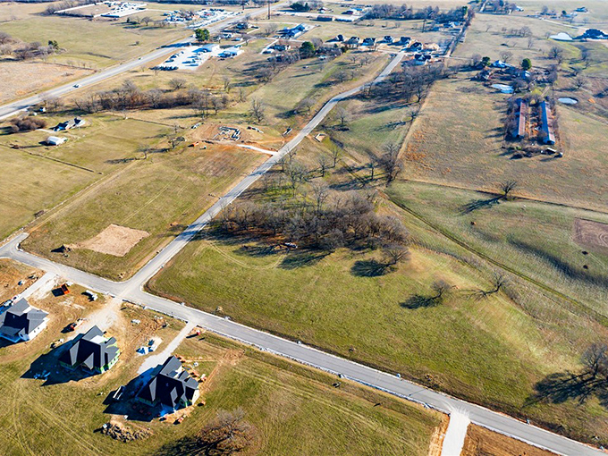 Small-town charm meets big-sky country in Tontitown, where your Social Security check buys more than just groceries.