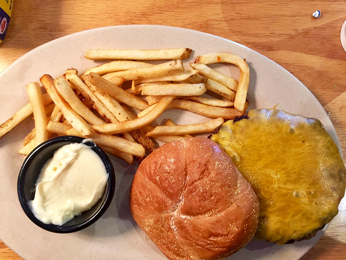 When cheese meets beef in this kind of harmony, it's like the Lennon and McCartney of lunch options.