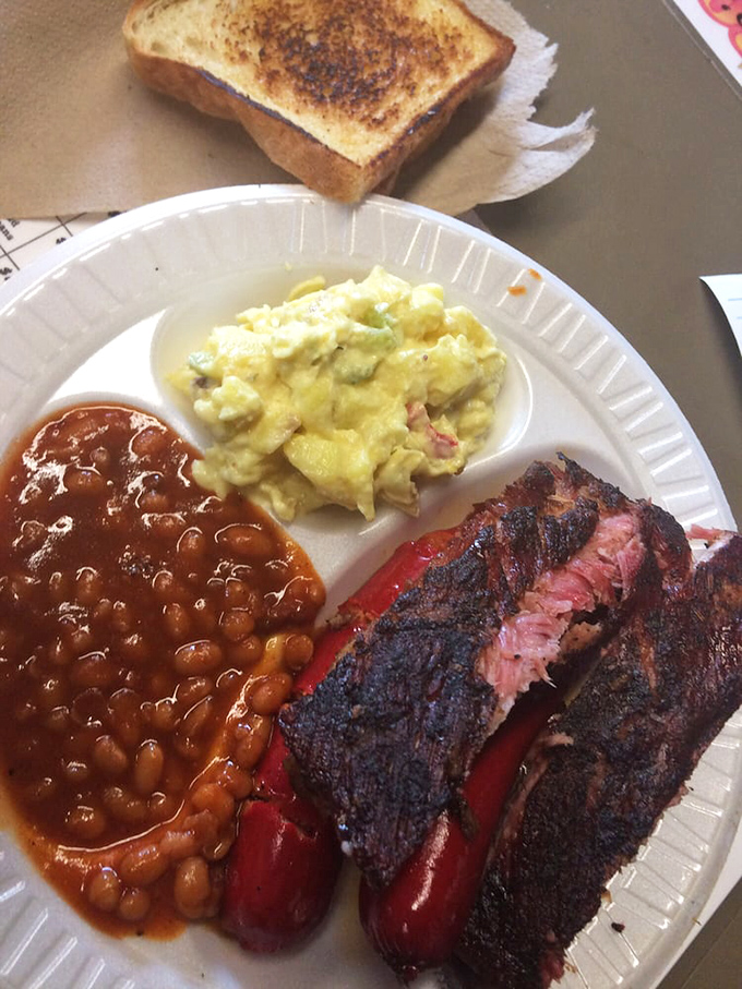 Hot links and ribs &ndash; the Fred Astaire and Ginger Rogers of Oklahoma barbecue, dancing a perfect duet of spice and smoke.