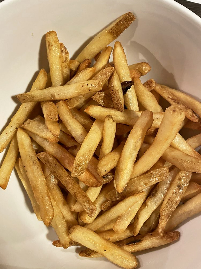 Golden, crispy fries &ndash; the perfect supporting actor to your cheesesteak's star performance. Oscar-worthy crunch in every bite.