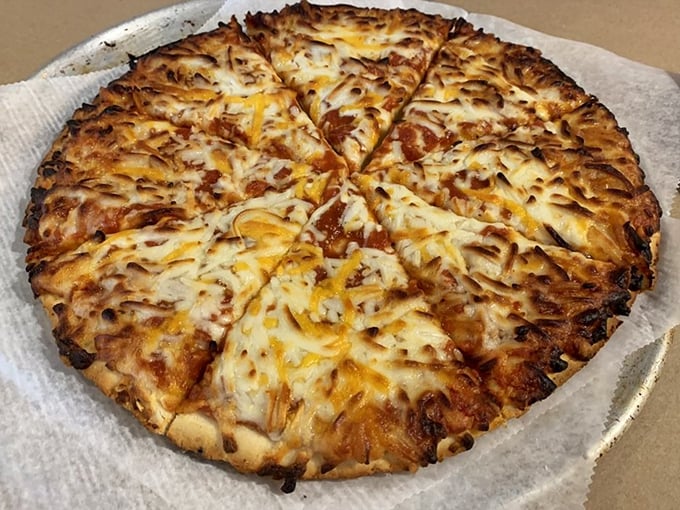 The star attraction: crab cakes so perfectly formed and golden they could win a beauty pageant for food. That hint of green parsley? The tiara.