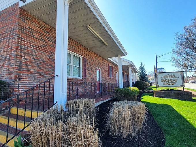 Bill's Donut Shop's humble brick exterior is the Clark Kent disguise for Superman-level donut heroics inside.