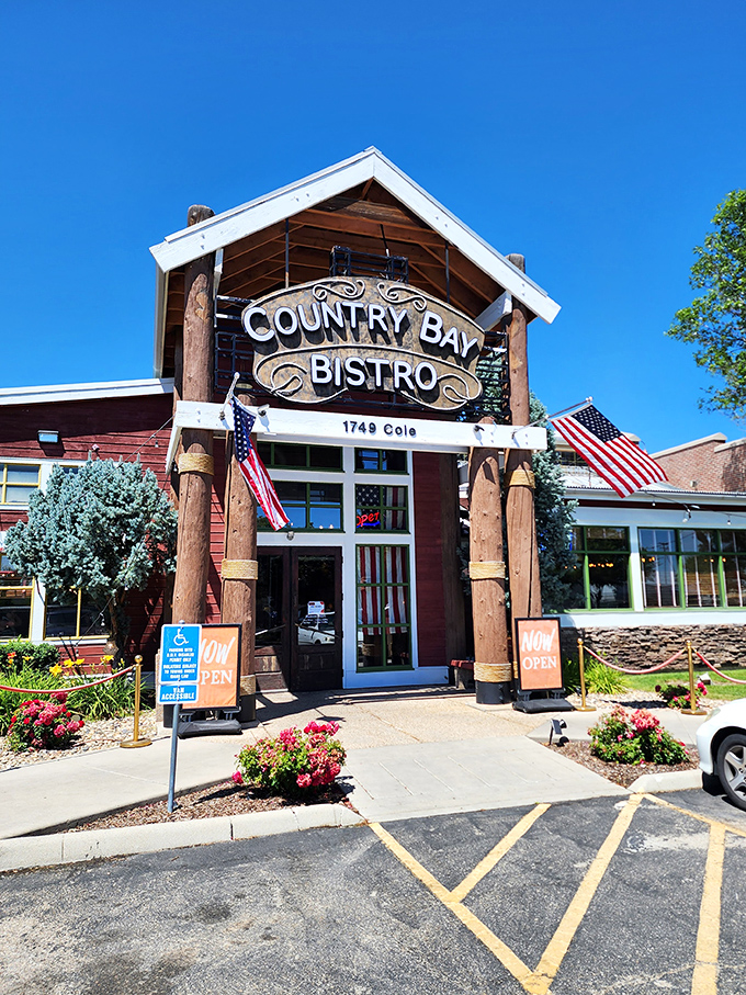 Country Bay Bistro's rugged entrance marries rustic Idaho charm with maritime promise. Seafood with a side of American nostalgia!