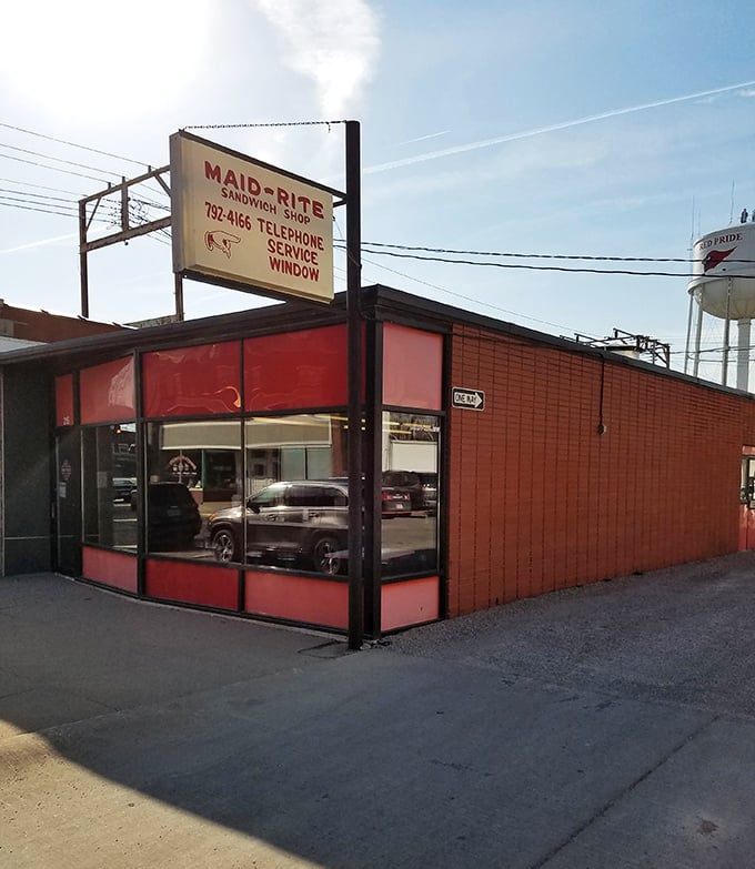 Maid-Rite's vintage sign has guided hungry Iowans to loose-meat paradise since before Instagram could make food famous.