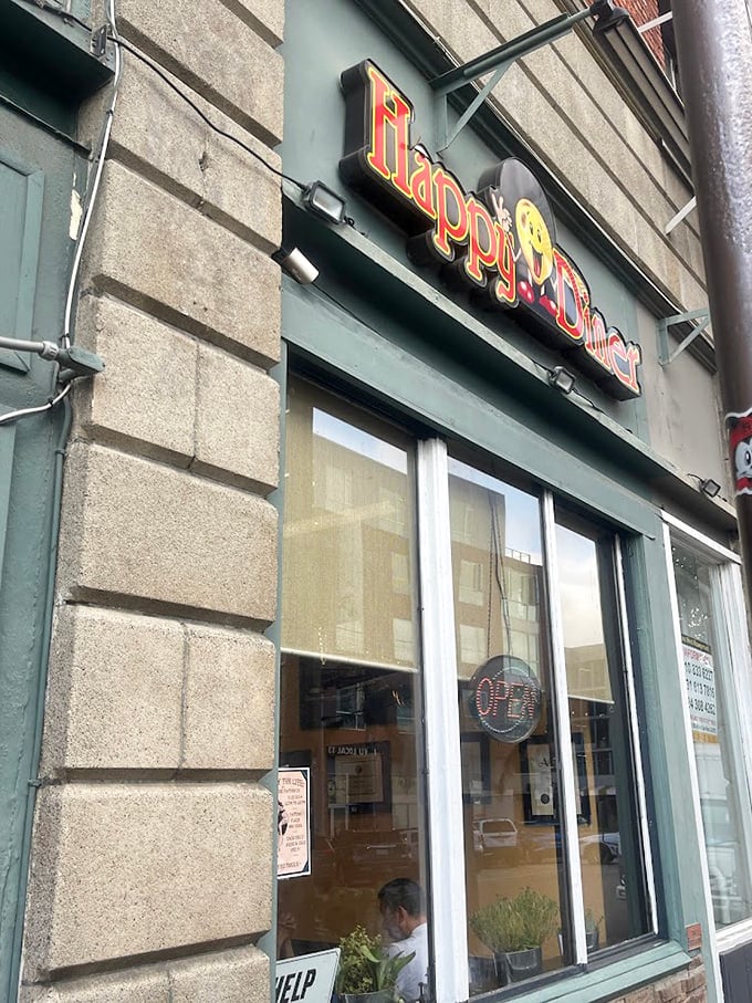 Happy Diner might look unassuming from the outside, but inside is where breakfast dreams come true&mdash;one perfectly flipped pancake at a time.