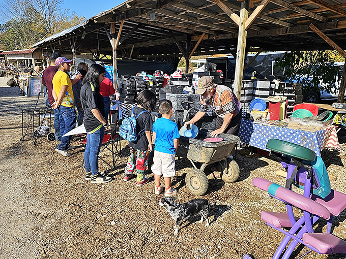 Rain or shine, the hunt continues! Mississippi Flea Market's covered walkways ensure your treasure hunting won't be interrupted by surprise showers.