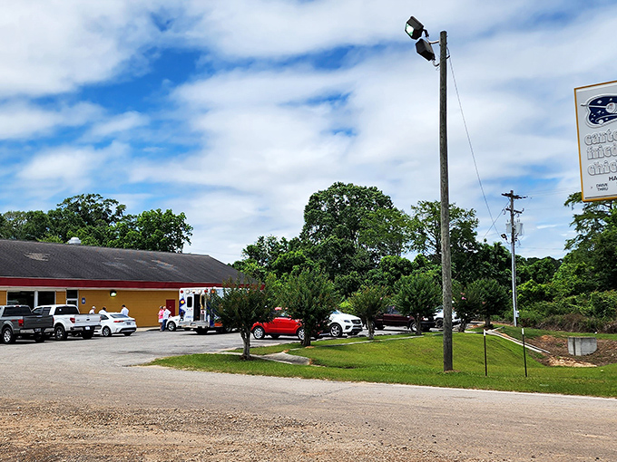 The humble parking lot at Carter's might be the last place you'd expect transcendent fried chicken, which is exactly what makes it perfect.