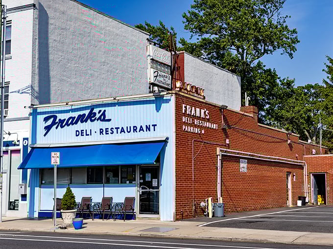 Frank's Deli's no-nonsense exterior promises exactly what you'll find inside: straightforward deliciousness without any fussy frills.