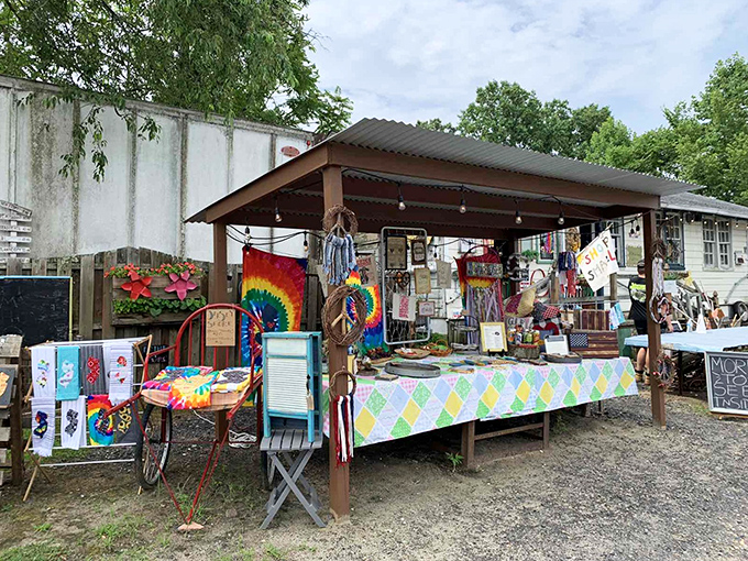 Under blue skies and simple canopies, New Egypt vendors display their wares like an art gallery where you can touch everything.