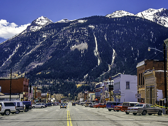 Silverton: Where modern life takes a backseat to mountain majesty. Those buildings have seen some stories unfold! 