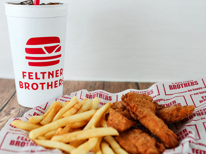 Beyond the dogs, these golden chicken strips demonstrate that Feltner Brothers has mastered the art of the perfect crunch.