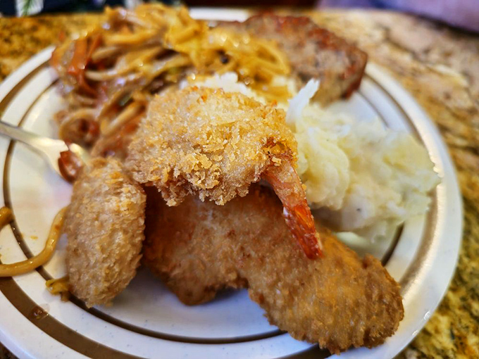 American and Chinese cuisines having a delicious summit meeting on a plate. World peace never tasted so good. 
