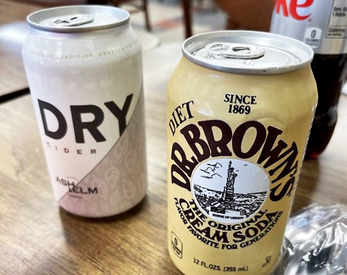 Even the beverages at Shapiro's understand midwestern sensibilities. Diet Dr. Brown's cream soda is basically liquid nostalgia with bubbles. No pretentious mixology required.