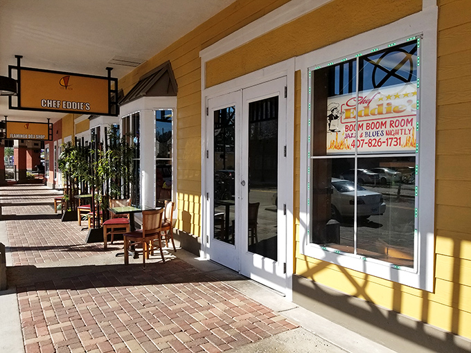 Sunshine yellow walls that promise comfort food sunshine for your taste buds &ndash; no SPF required.