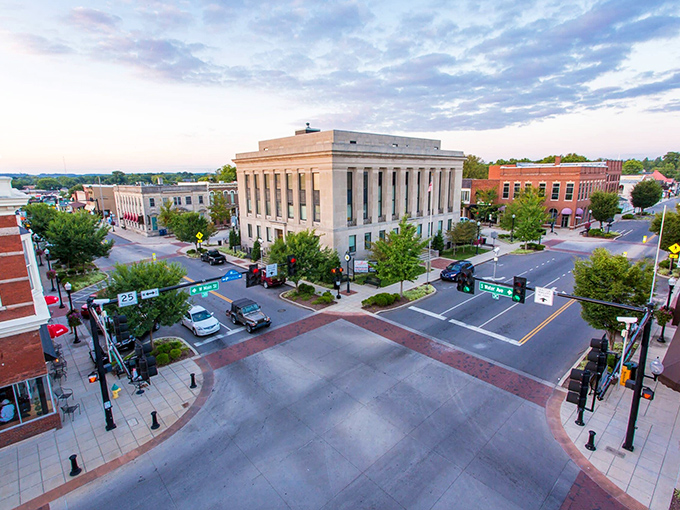 Gallatin's tree-lined streets welcome retirees with affordable living and small-town connections.