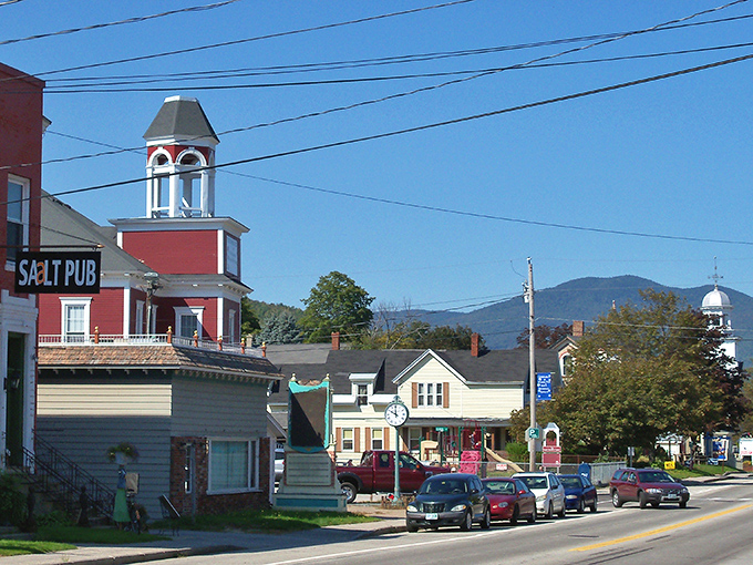 Gorham's charming downtown features the S&J Pub, where locals debate everything from weather to politics over cold brews.