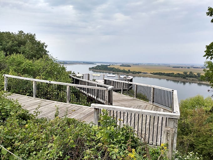 Ponca's observation deck offers more drama than your favorite TV show &ndash; and better scenery too! 