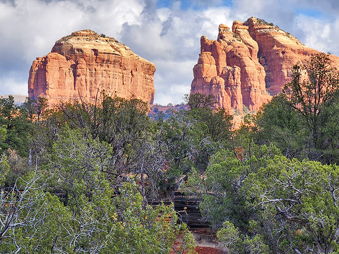 Red Rock's towering formations stand like nature's skyscrapers &ndash; no architect could dream up something this magnificent.