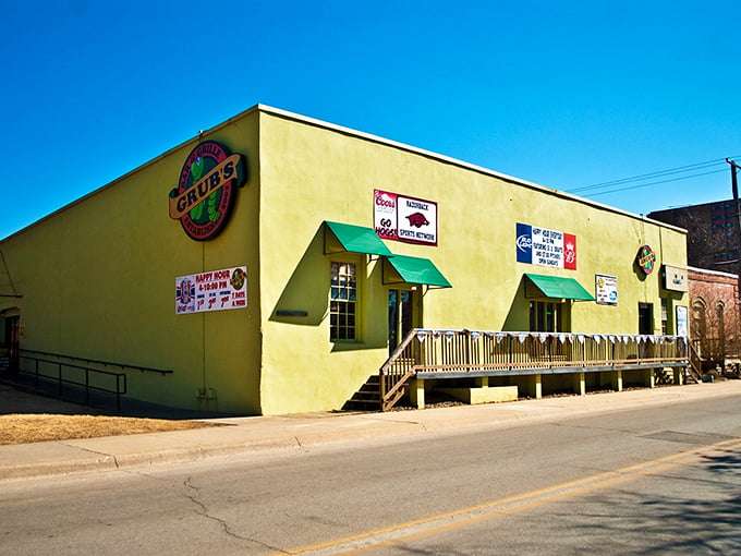 Grub's sunshine-yellow exterior promises happiness inside. Like a burger-filled pi&ntilde;ata for grown-ups &ndash; crack it open and enjoy.
