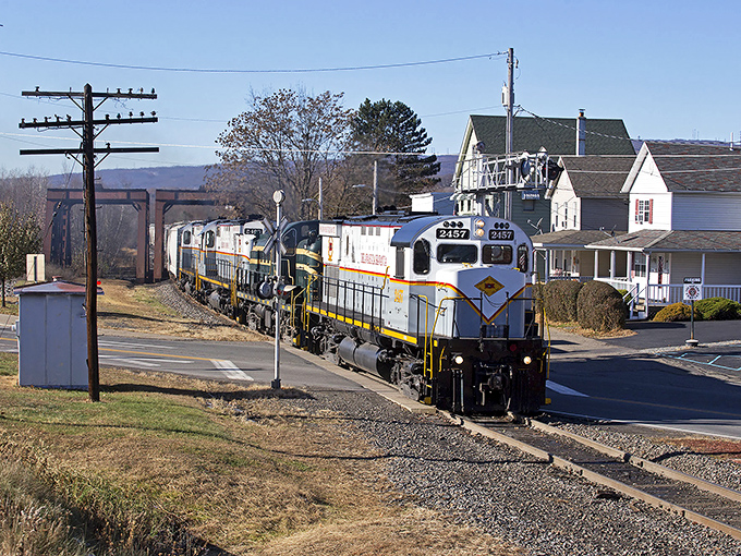 Hockessin's community buildings offer activities that fill your social calendar without emptying your wallet. 