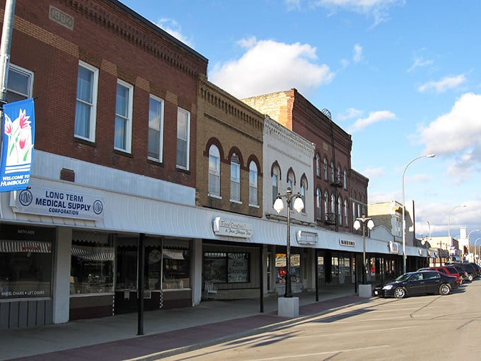 Brick buildings line Humboldt's welcoming main street. A place where your retirement savings can actually last through retirement!