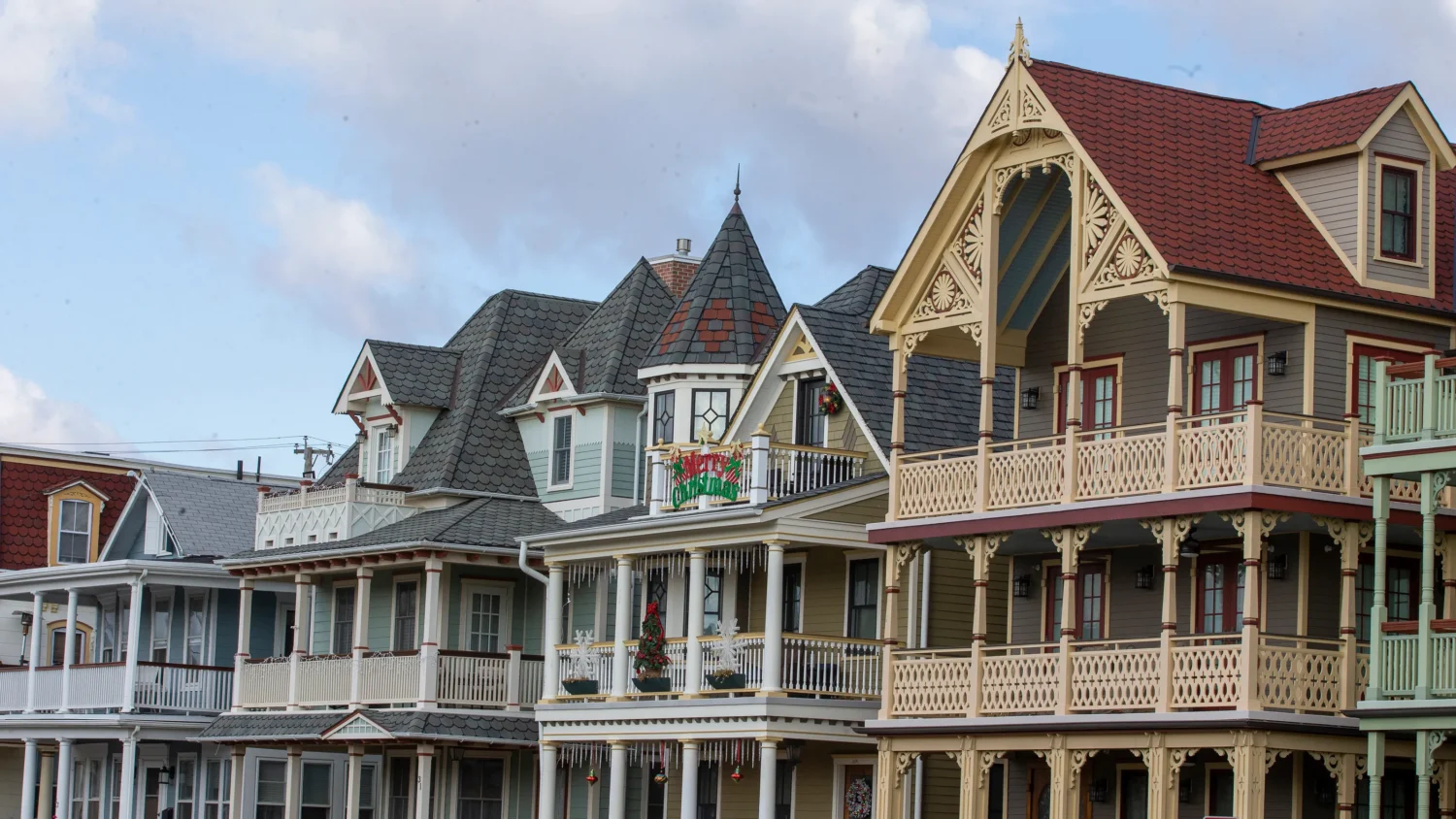 8b. ocean grove
Victorian architecture so elaborate it makes modern McMansions look like they're not even trying. These houses have serious curb appeal!
